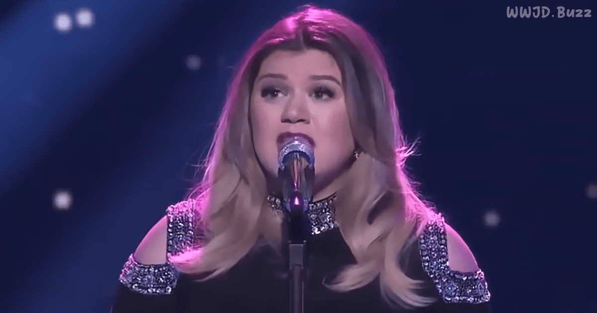 Kelly Clarkson Brings The World To Tears On 'American Idol' | WWJD