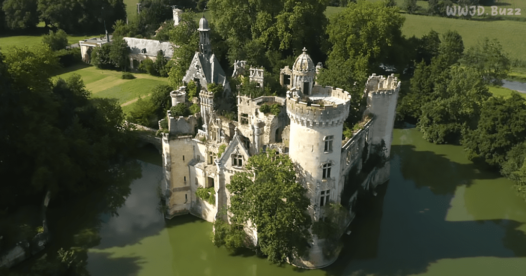 This Castle Was Abandoned After An Extreme Fire In 1932 – Drone Footage ...