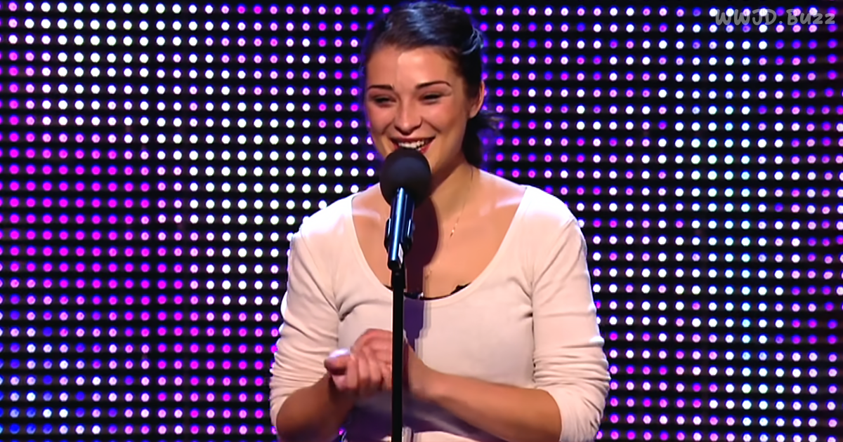 Shy Singer Walks On Stage To Sing 1937 Classic, But Simon Leaves Her In ...