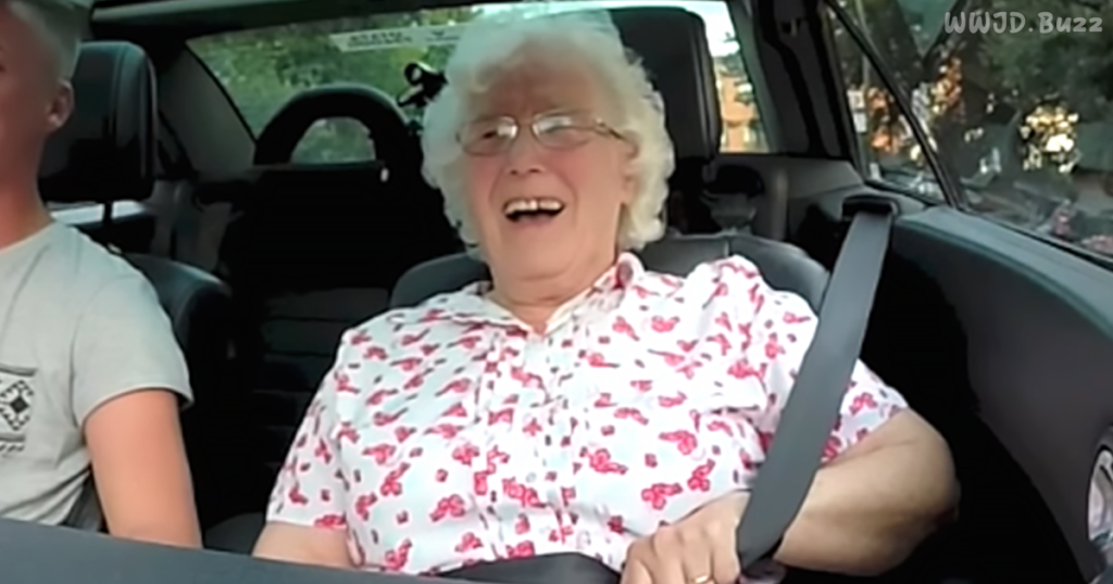 This British Nan Gets All Teary When Surprised By All Her Grandchildren ...