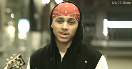 Bluey Robinson Takes On Singing Stevie Wonder’s “All I Do” – WWJD