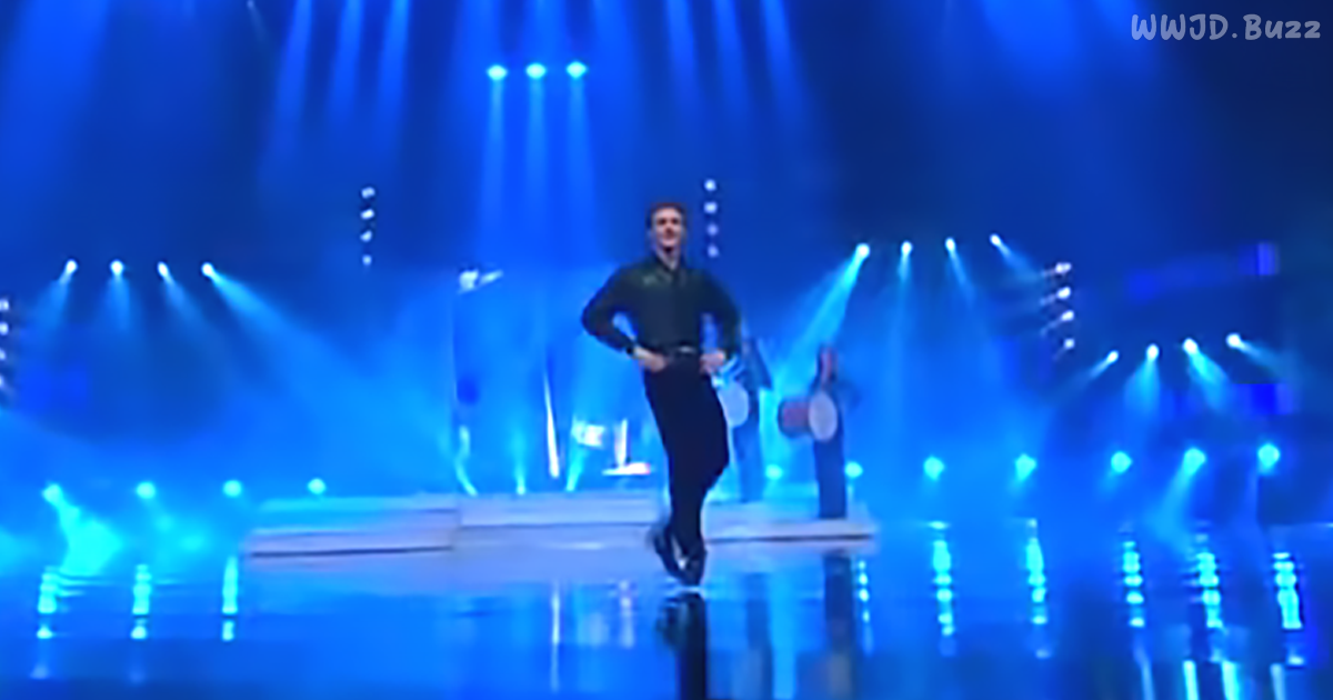 9 Men Line Up On Stage To Perform A Spectacular Irish Dance & Drum ...