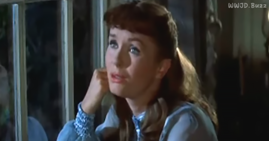 Debbie Reynolds Sings ‘Tammy’ From The 1957 Film ‘Tammy And The ...