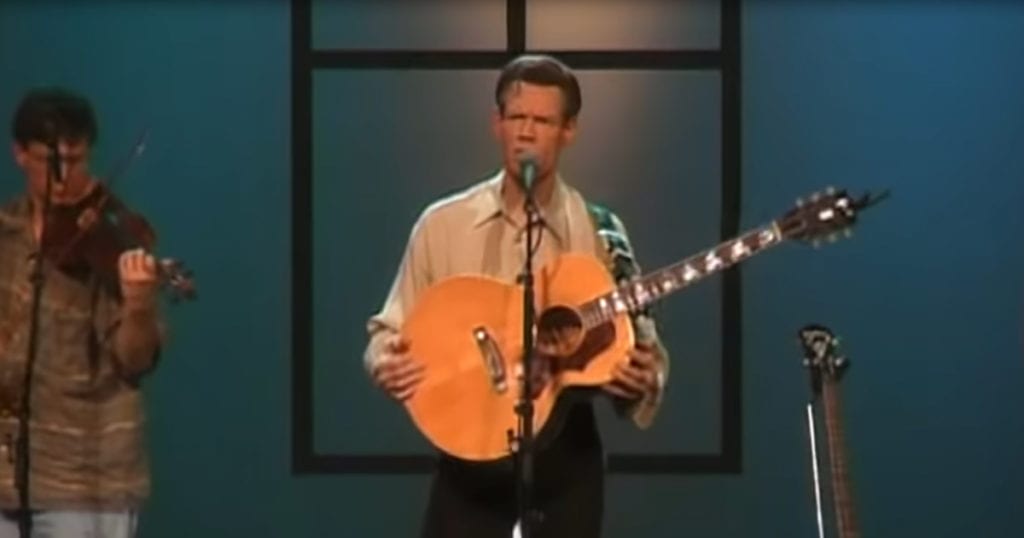 Moving 2003 “Peace in the Valley” Performance by Randy Travis Brings ...