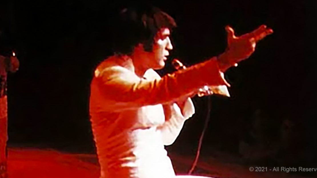 Elvis Presley Is So Intense, Even His Backup Singers Have Tears Running ...