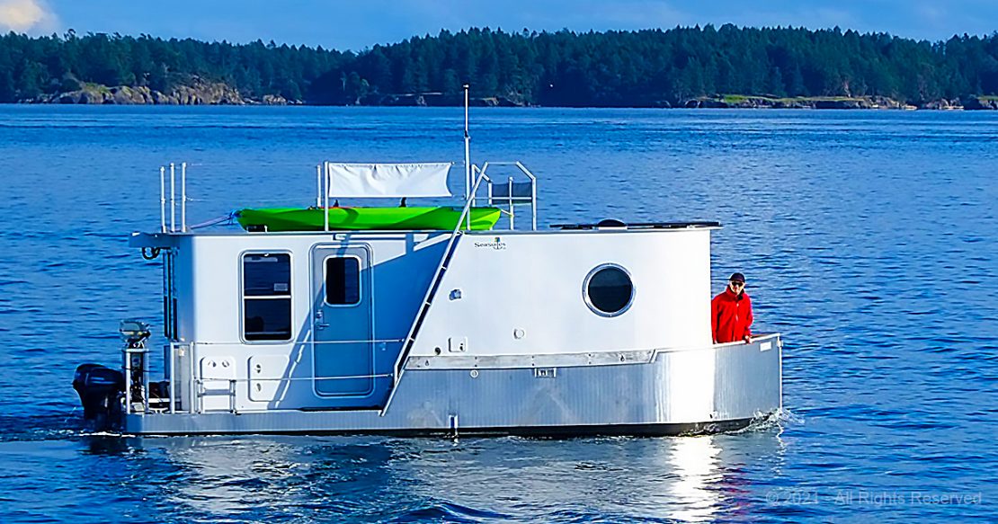 Float your cares away in this tiny little house boat built for full ...