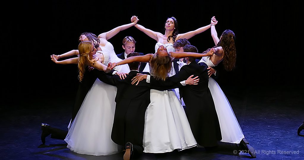 Fairytale prom dance goes viral – WWJD