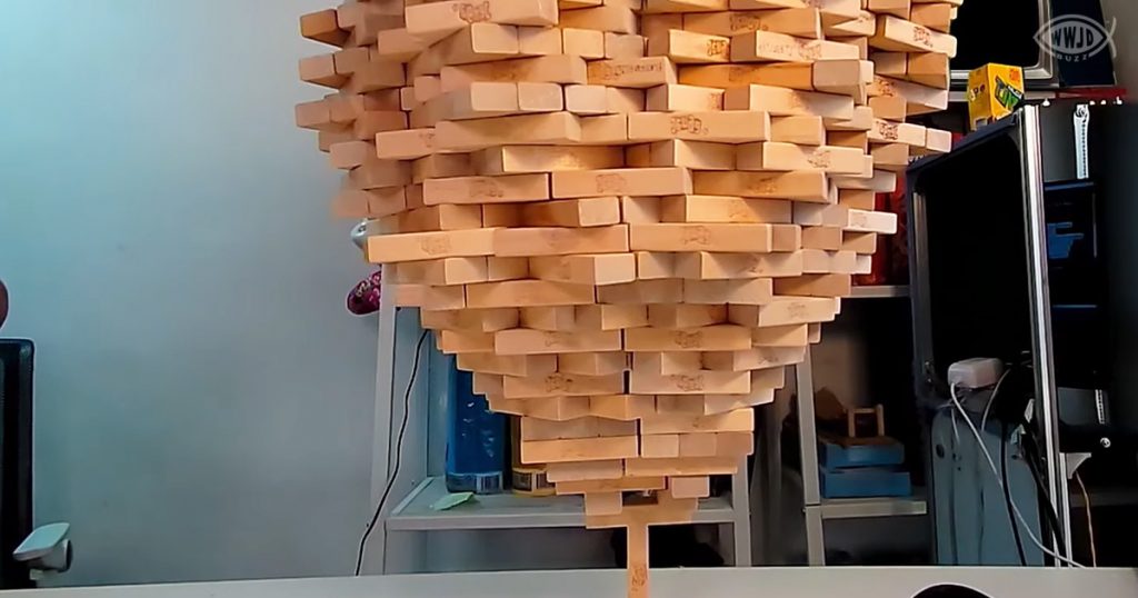 This guy stacks 1,512 Jenga blocks onto one teeny-tiny block | WWJD
