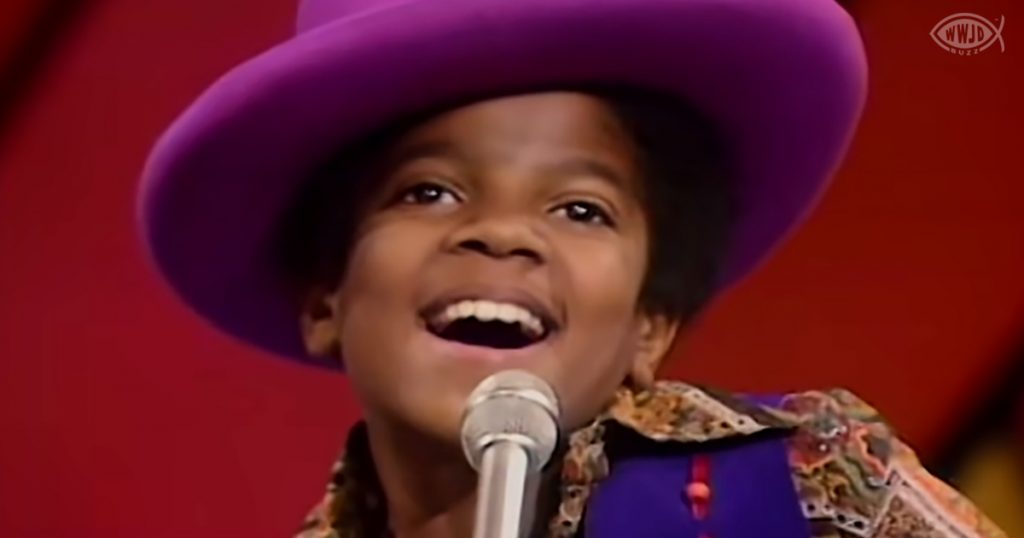 Young Michael Jackson sings ‘I Want You Back’ in 1969 – WWJD