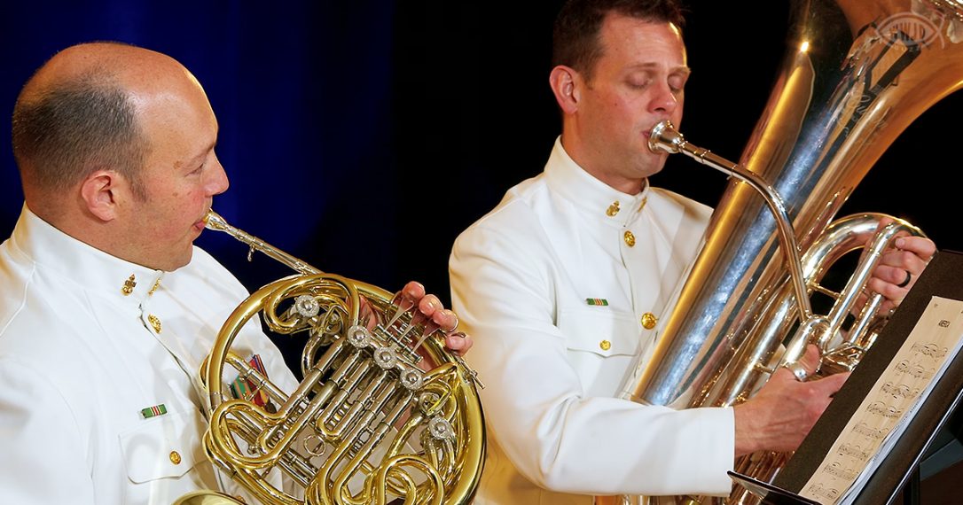 U.S. Navy Band performs an amazing rendition of ‘America the Beautiful ...