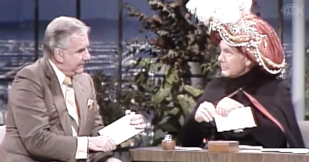 Johnny Carson shines as Carnac on 'The Tonight Show' | WWJD