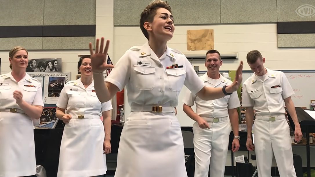 U.S. Navy Band performs an amazing rendition of ‘America the Beautiful ...