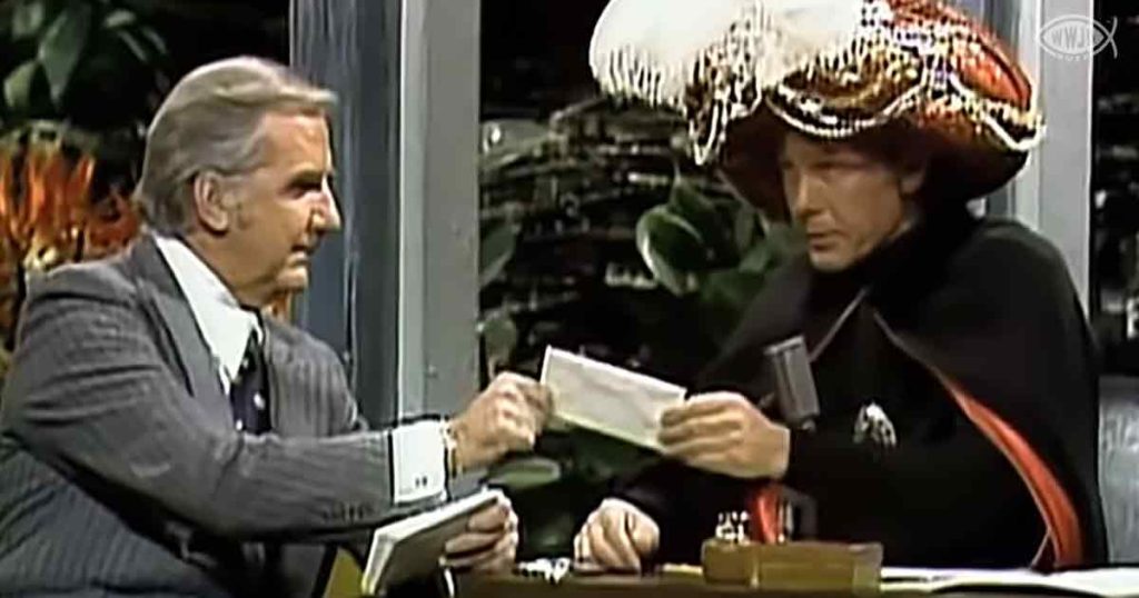 Johnny Carson performs to roaring laughter as ‘Carnac’ – WWJD