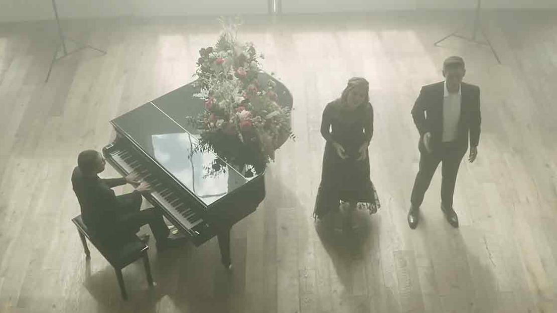 Maxi Borgaro sings the best cover of Unchained Melody, earning the ...