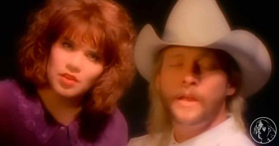 Incredible ‘Angels Cried’ duet from Alan Jackson and Alison Krauss – WWJD