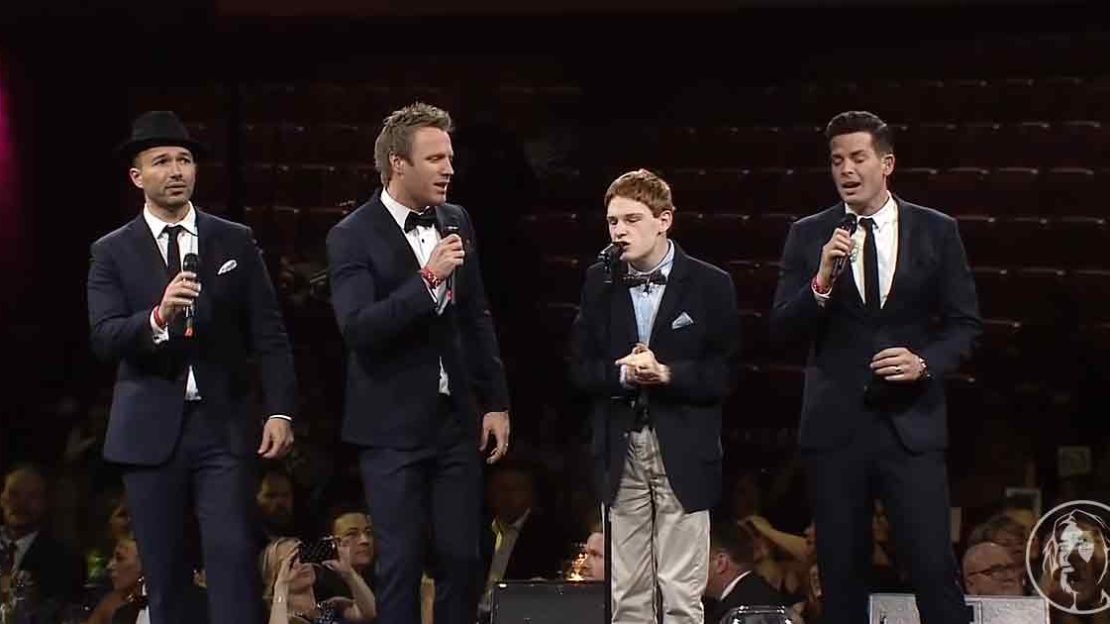 He Starts Singing This Hit Song. But Who Does He Sound Like? You Won’t ...