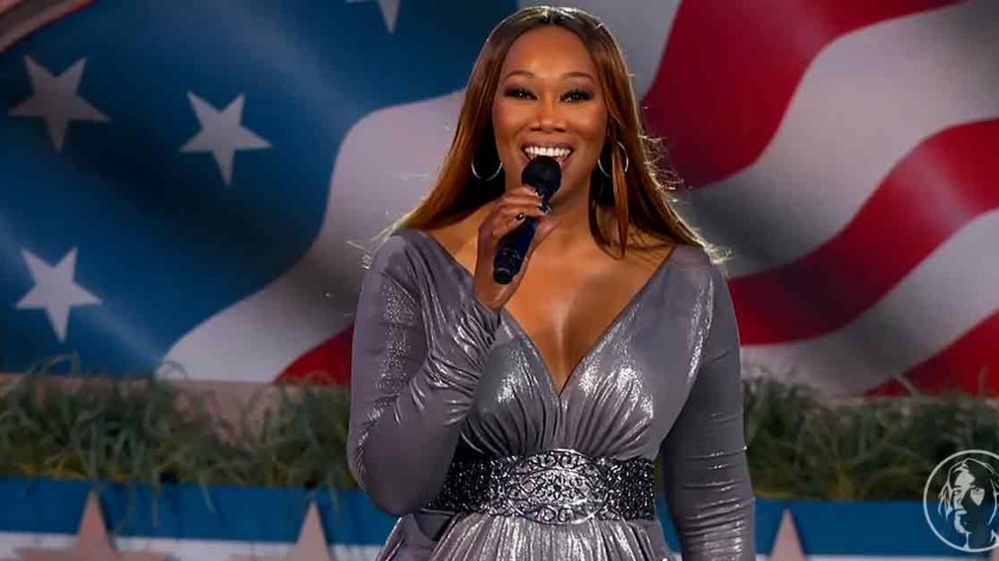 Grace under pressure when violin string snaps mid-performance | WWJD