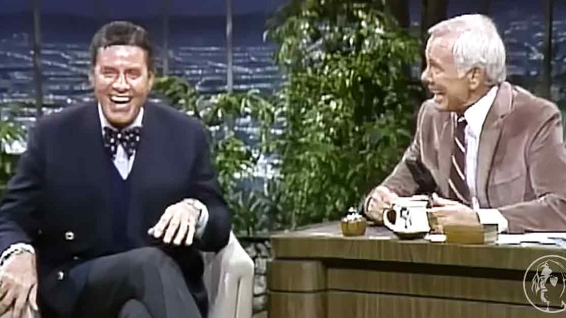 Johnny Carson Invites 63-Year-Old Potato Chip Collector On His Show For ...