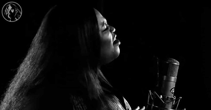 Get lifted with Tasha Cobbs’ “Fill Me Up” and “Overflow” in 1 Mic 1 ...