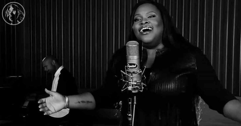 Get lifted with Tasha Cobbs’ “Fill Me Up” and “Overflow” in 1 Mic 1 ...