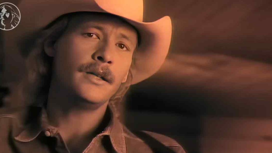 Take a midnight stroll with Alan Jackson’s “Midnight in Montgomery” – WWJD