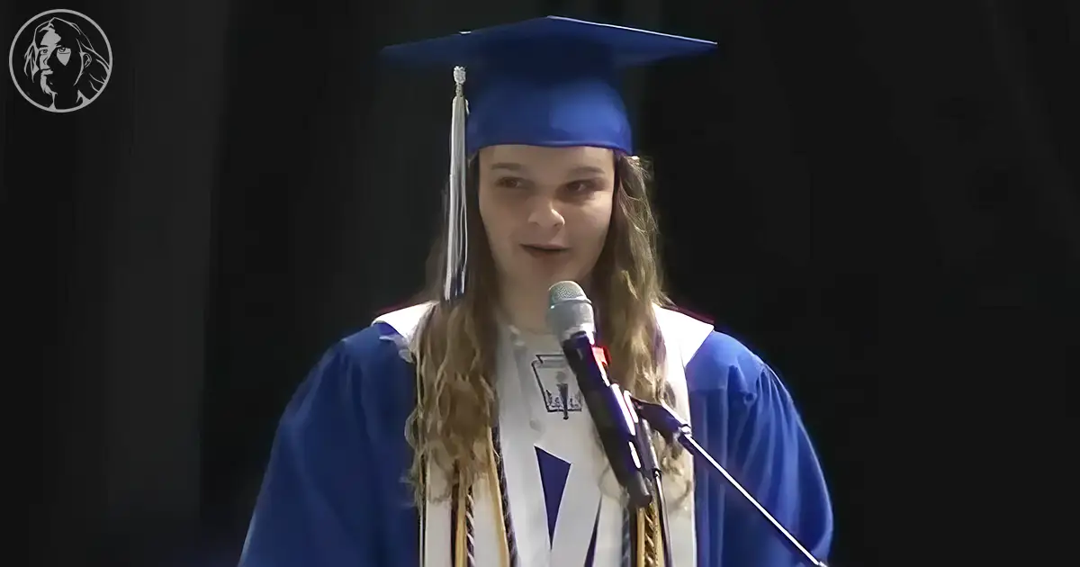 Brave Teen’s Graduation Speech Becomes Faith-Based Viral Sensation – WWJD