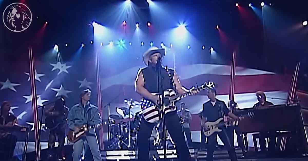 Toby Keith ignites patriotism with “Courtesy of the Red, White, and ...