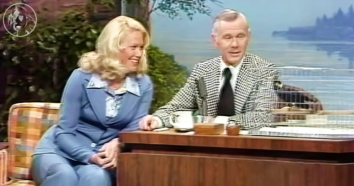 Howard, The Hilarious Bird Guest on Johnny Carson’s Show, 1976 – WWJD